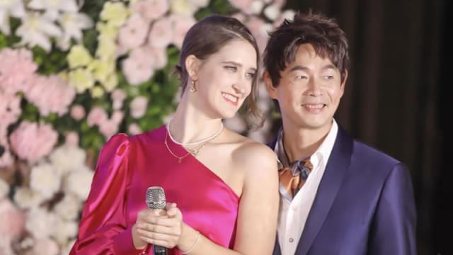 黄品源欢庆56岁生日 新婚变炫妻魔人：改变我人生 - vibes by 8world