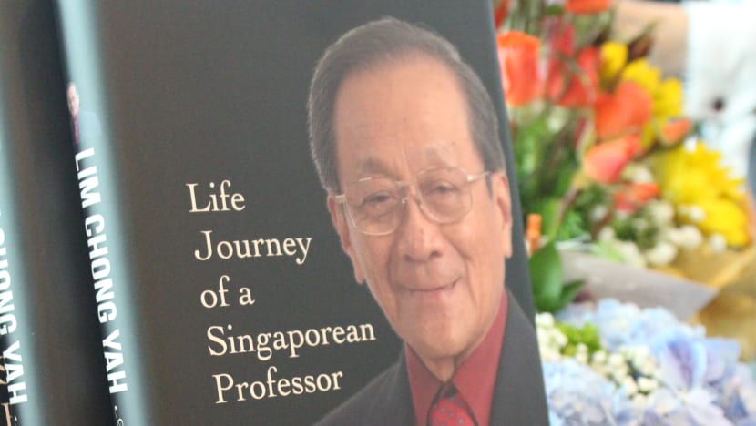 Singapore should have minimum wage, says economist Lim Chong Yah - CNA