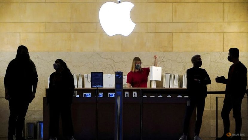 Apple accused by US labor board of imposing illegal workplace rules - CNA