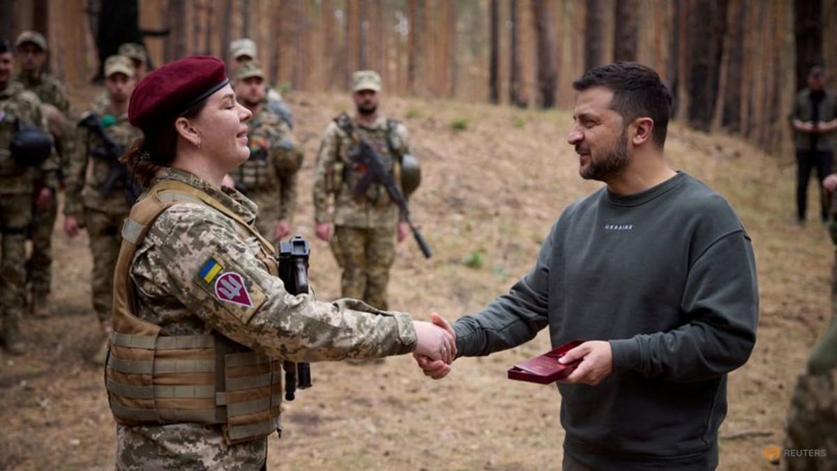 Zelenskiy visits troops in the northeast, holds security meetings - TODAY