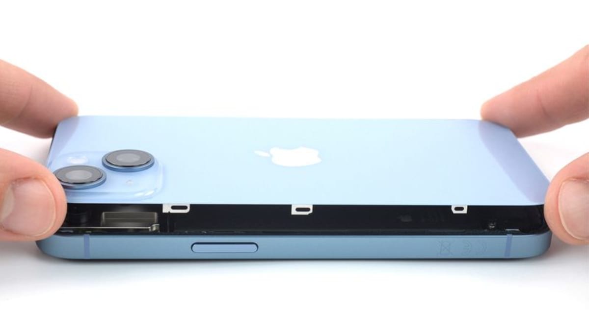 Cracked iPhone back glass? Some new models much easier to fix, firm ... Cracked iPhone back glass? Some new models much easier to fix, firm ...