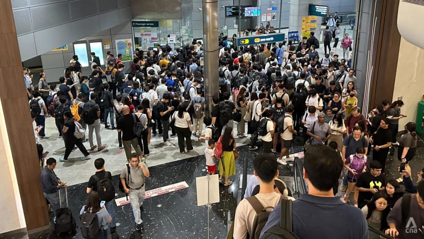 Train services fully resume on Circle Line after disruption caused by ...