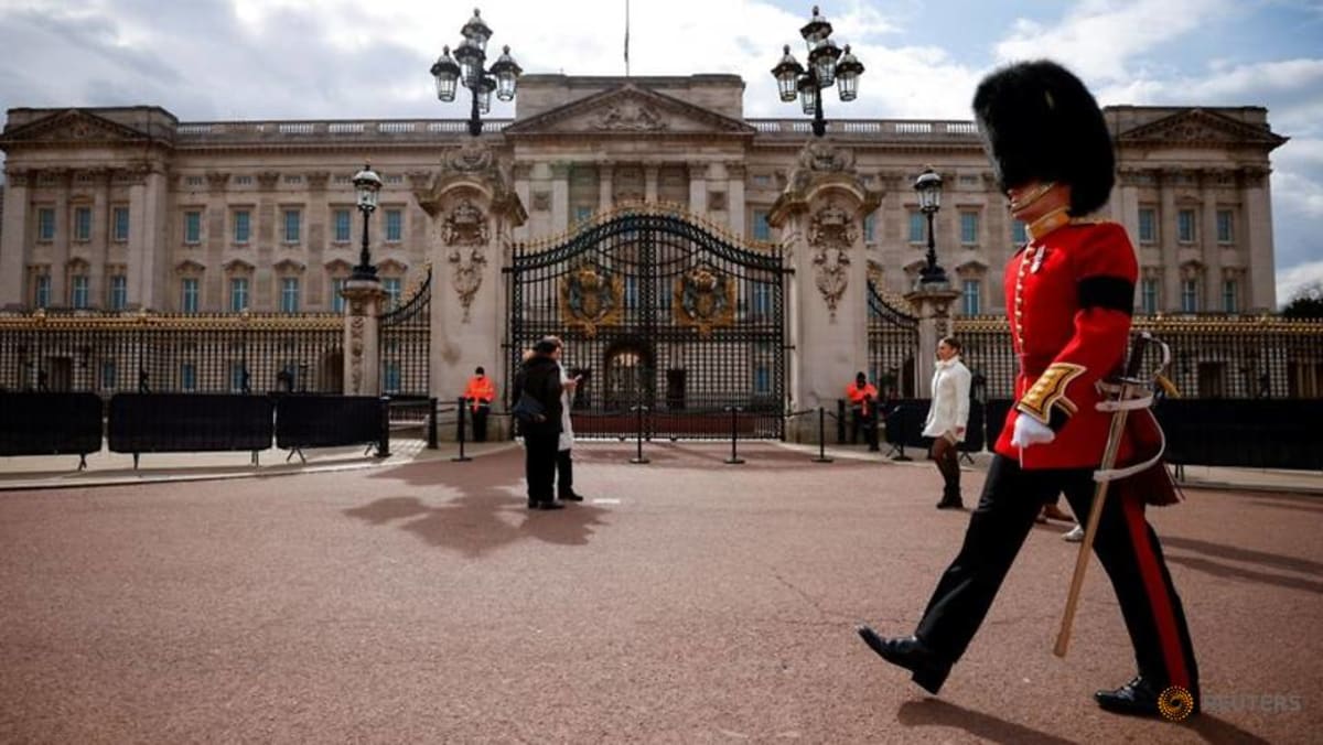 Buckingham Palace releases ethnic makeup of workforce - CNA Buckingham Palace releases ethnic makeup of workforce - CNA