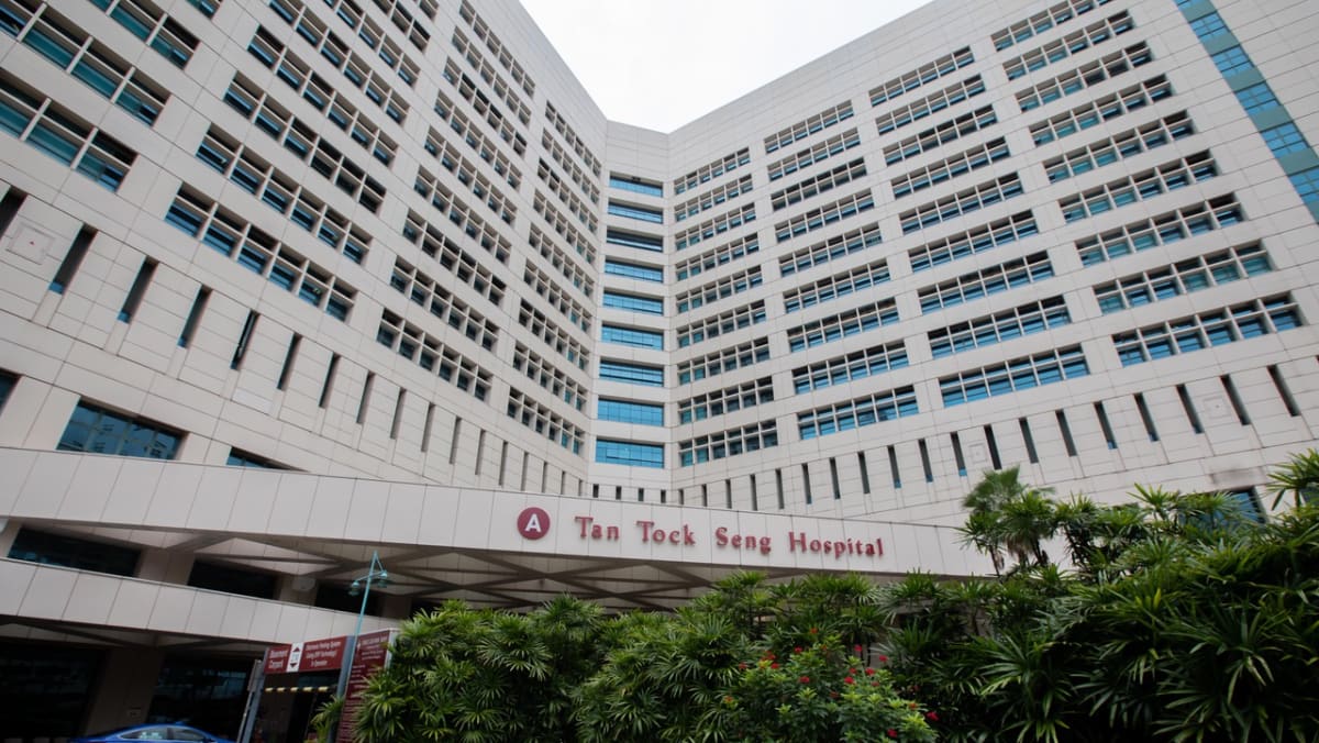 Man sues Tan Tock Seng Hospital and 3 doctors for negligence over ...