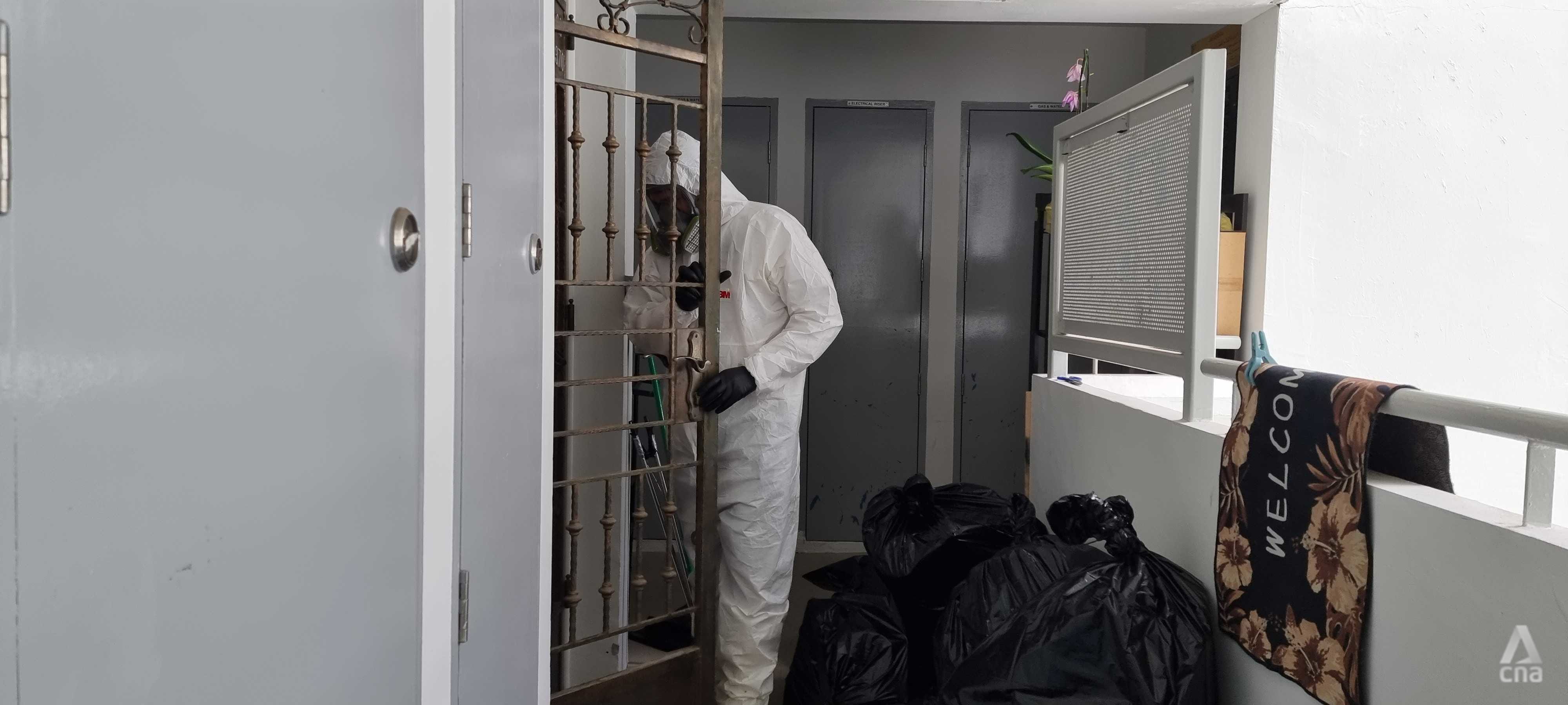 What happens when a person dies alone? A trauma cleaner shows us what ...