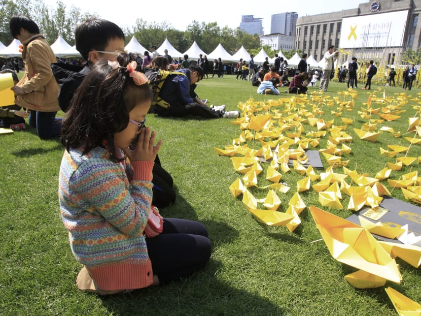 Divers recover more bodies in South Korean ferry - TODAY Divers recover more bodies in South Korean ferry - TODAY