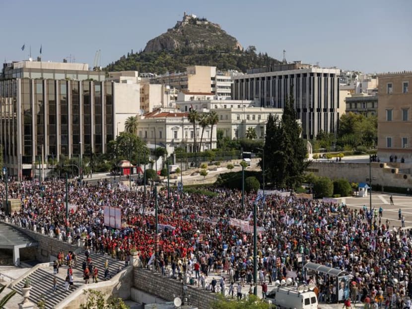 Thousands of Greeks rally as state workers strike over labour law plans ... Thousands of Greeks rally as state workers strike over labour law plans ...