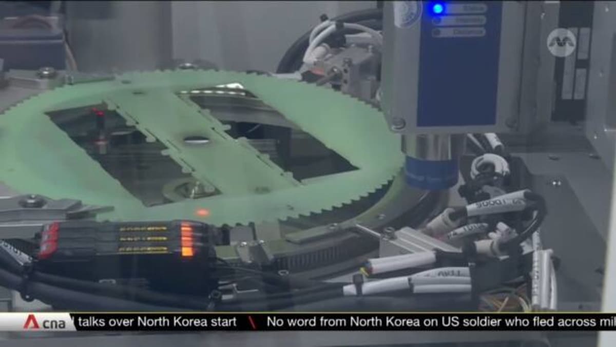 Singapore startup Silicon Box opens S$2.65 billion chips foundry ...