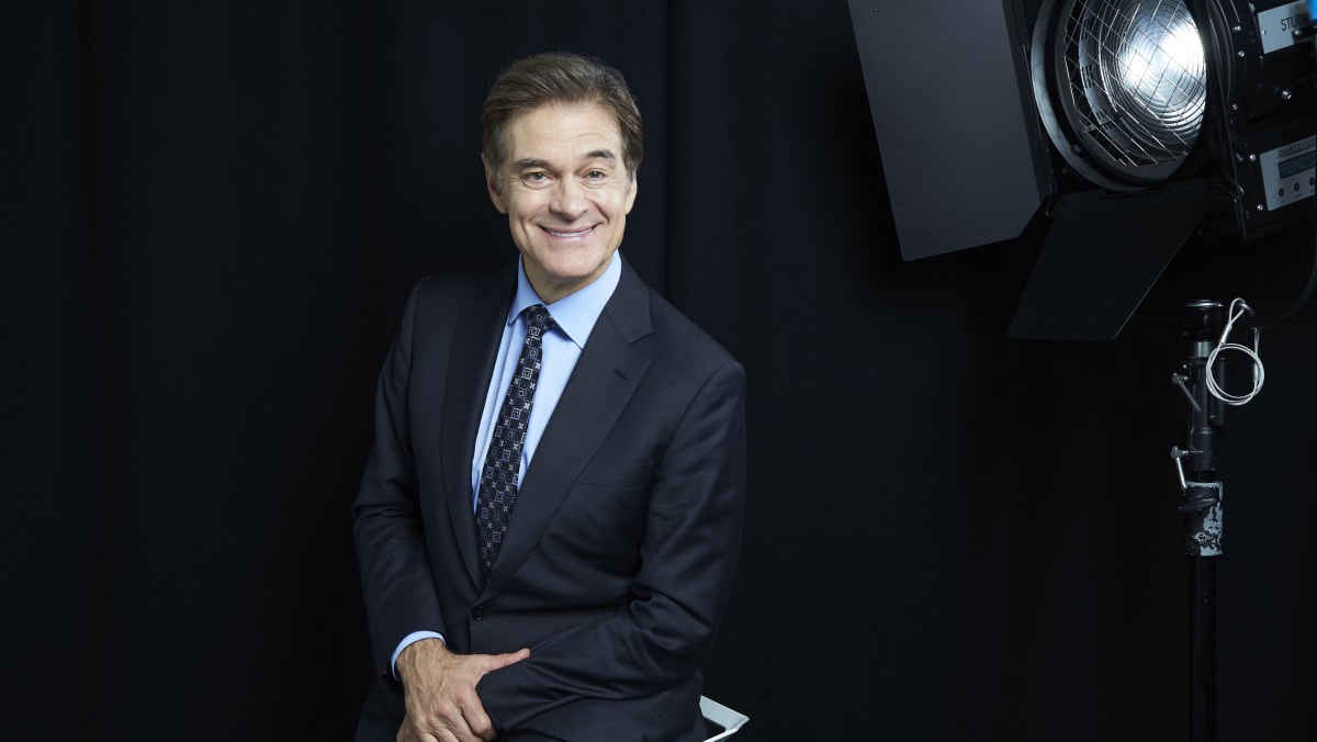 Dr Oz: "The Worst Place To Ask Me A Question Is In The Toilet" - 8days