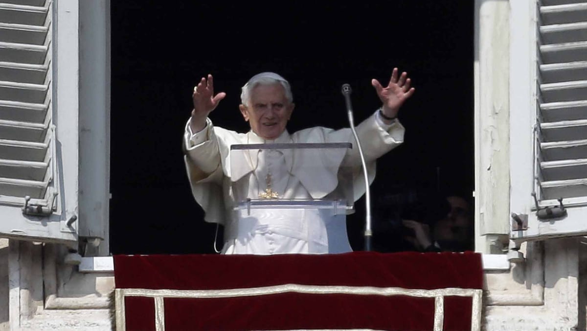 Gallery: Pope blesses thousands at St. Peter’s Square - TODAY