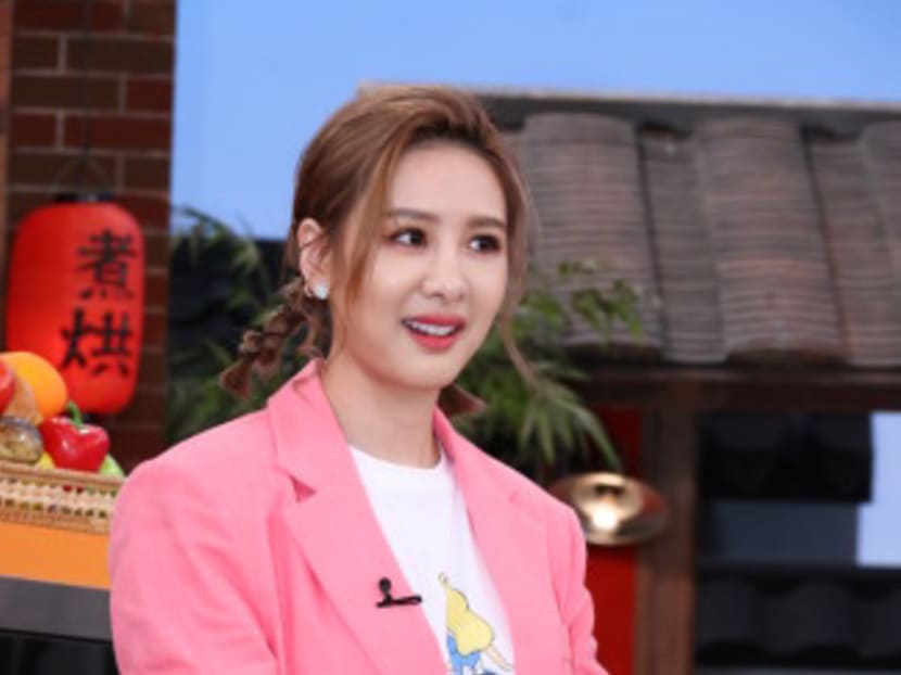 Lin Yu-Chih and Amber An show cooking skills in the press conference of "Master Chef's ...