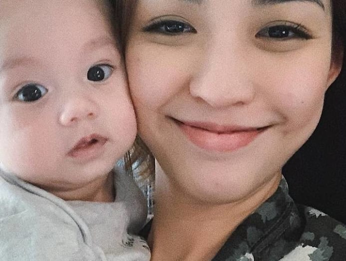 Testing out the serum that's meant to lift and contour your face in ...