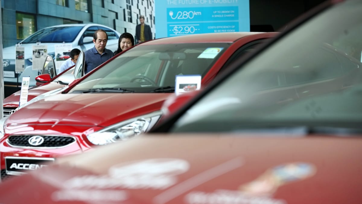 Car dealers shifting gears to promote greener models to buyers, but say ...