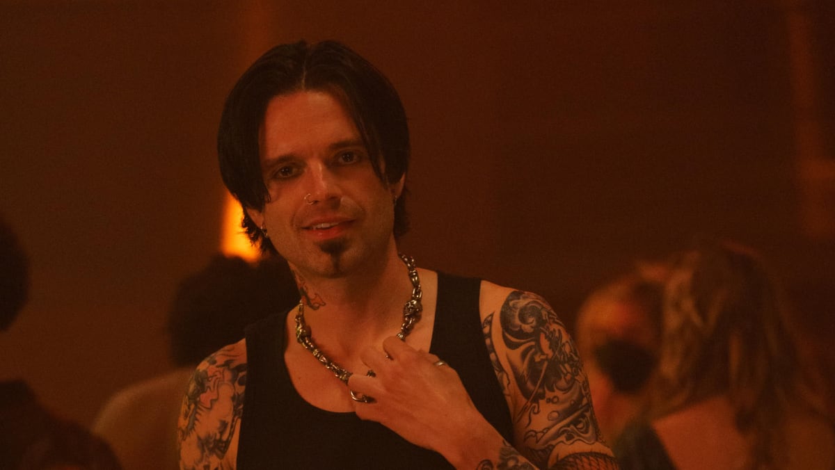 Sebastian Stan "Fasted For 16 To 18 Hours A Day" To Play Tommy Lee: "I ...
