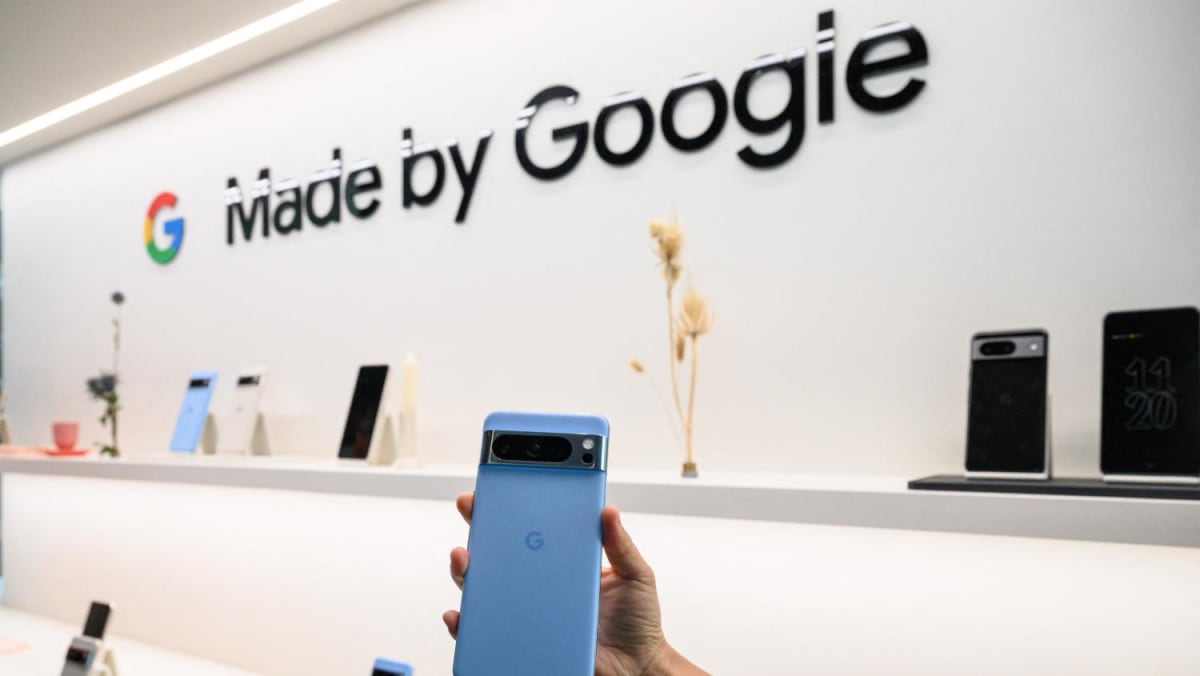Google's new phone to run AI on-device - TODAY