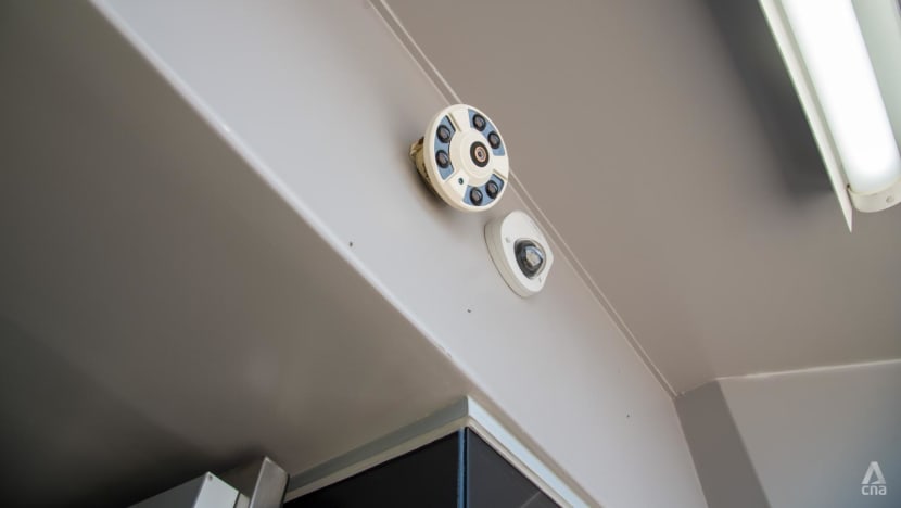 Changi Airport rolls out first fully automated passenger loading bridge ...