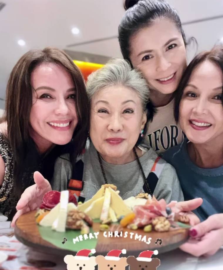 Insta-Buzz: What The Stars Were Up To This Week - 8days