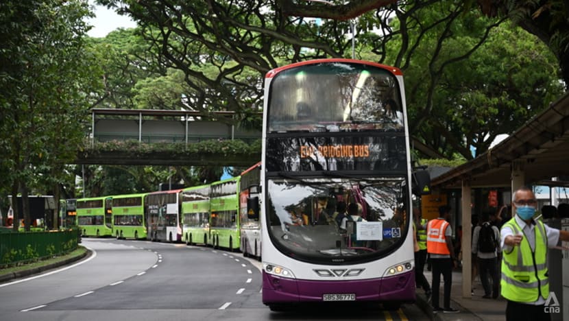 Commuters cope with rain, longer journeys on day 2 of East-West Line ...