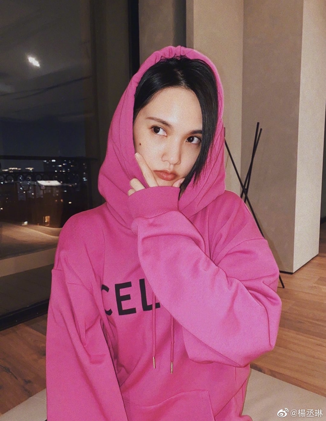 Li Ronghao Gives Fans A Peek Into His & Rainie Yang’s Home; Says It’s ...