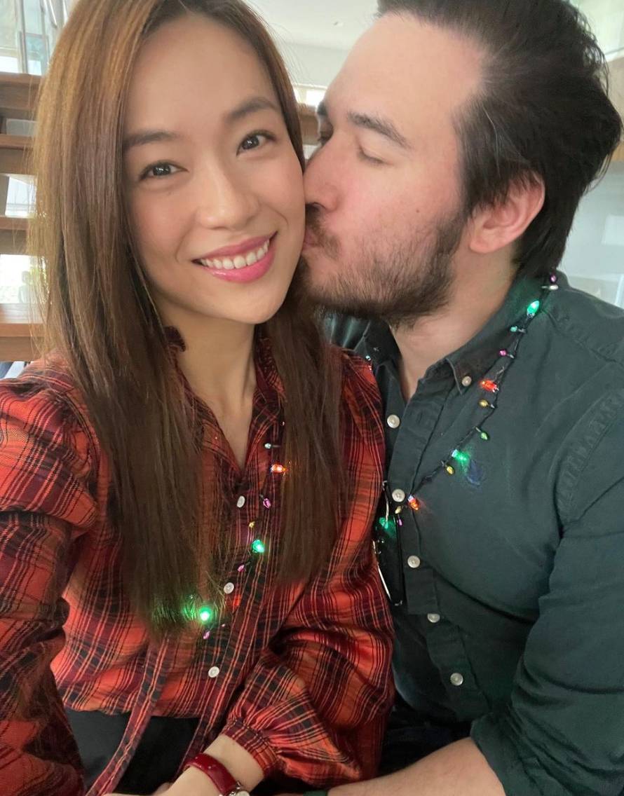 Rebecca Lim, Who Wants To Be A Mum, Seen With Baby Bump… In New Movie ...