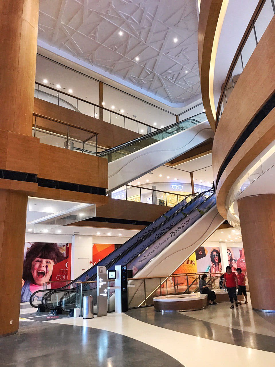 9 Things To Check Out At JB's New And Insta-Worthy R&F Mall - 8days