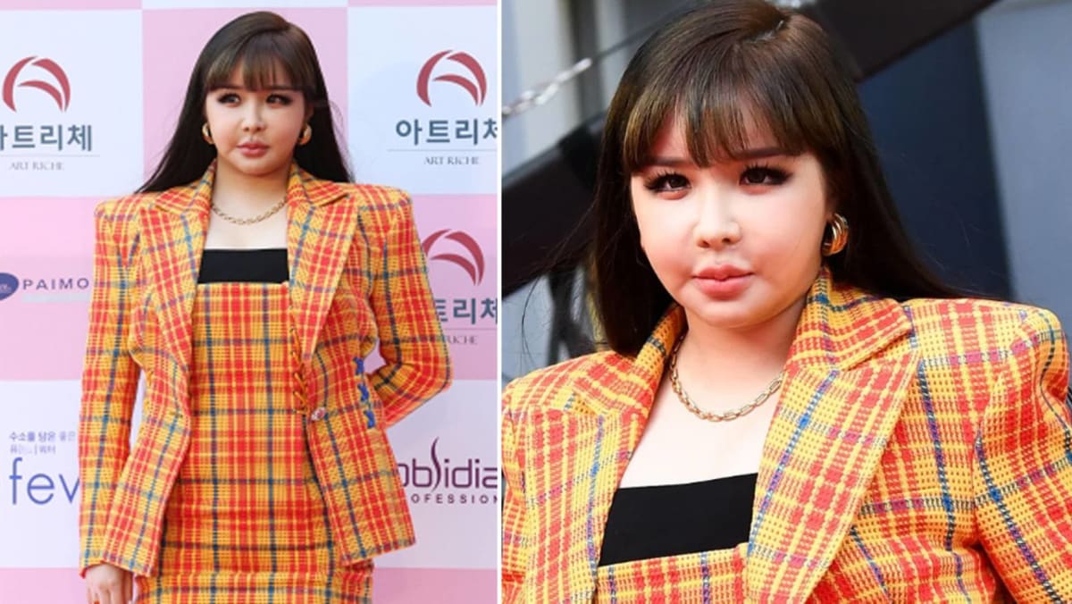 Former 2NE1 Singer Park Bom Looked Almost Unrecognisable At Korea’s ...