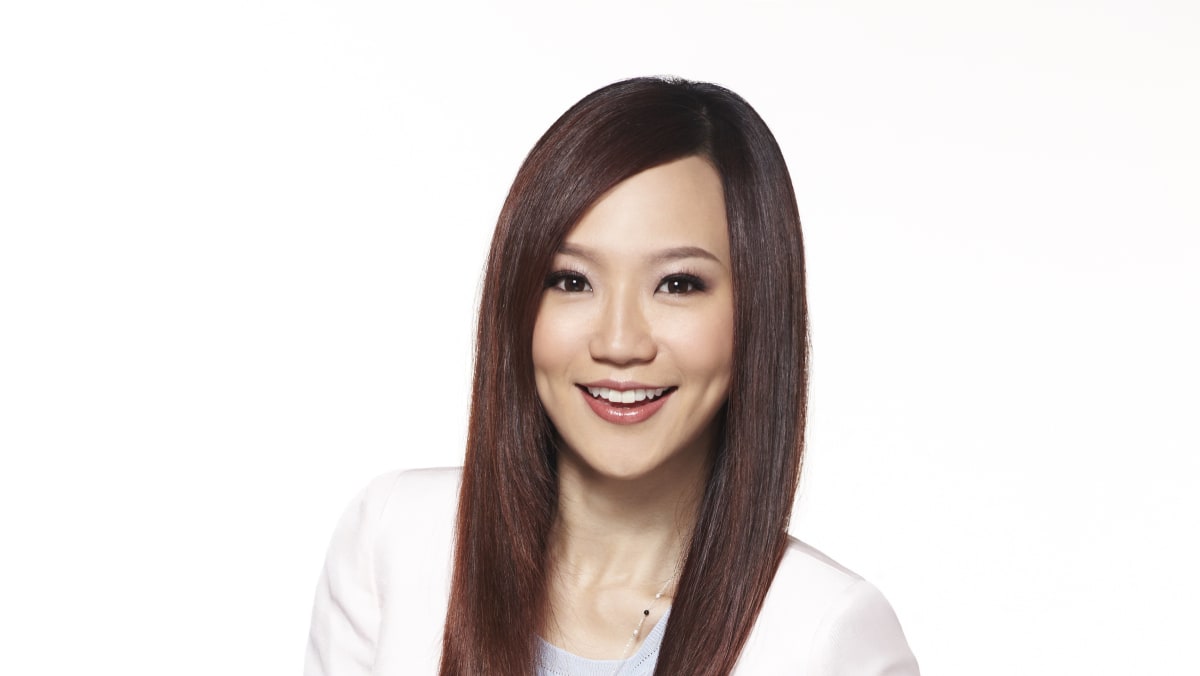 Y.E.S. 93.3FM’s Lin Pei Fen launches new book - TODAY
