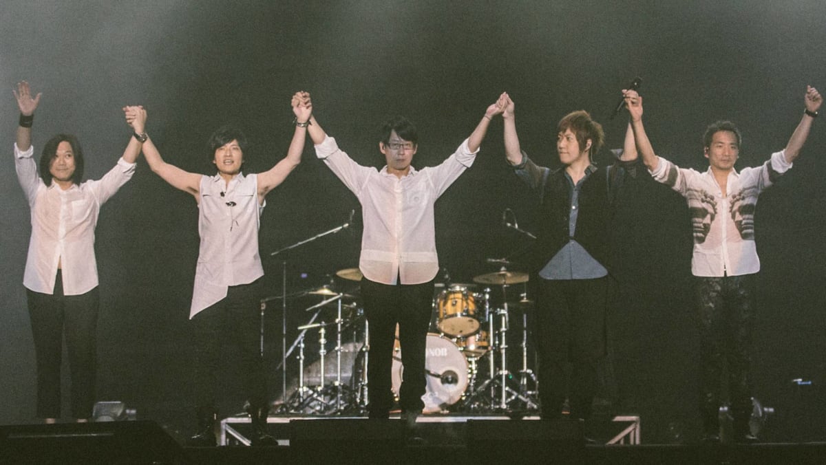 Mayday’s pandan cake infatuation - 8days