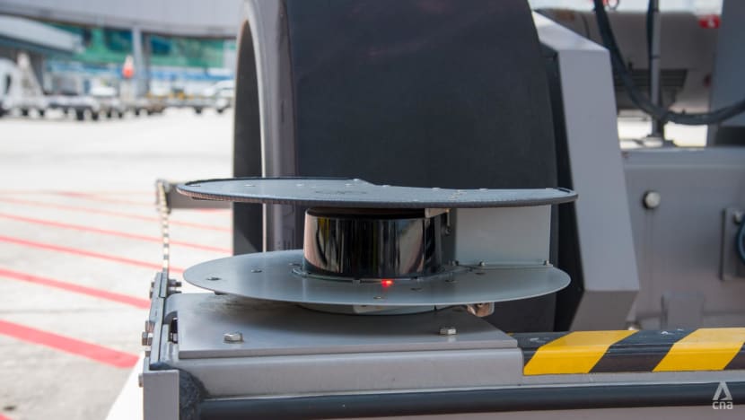 Changi Airport rolls out first fully automated passenger loading bridge ...