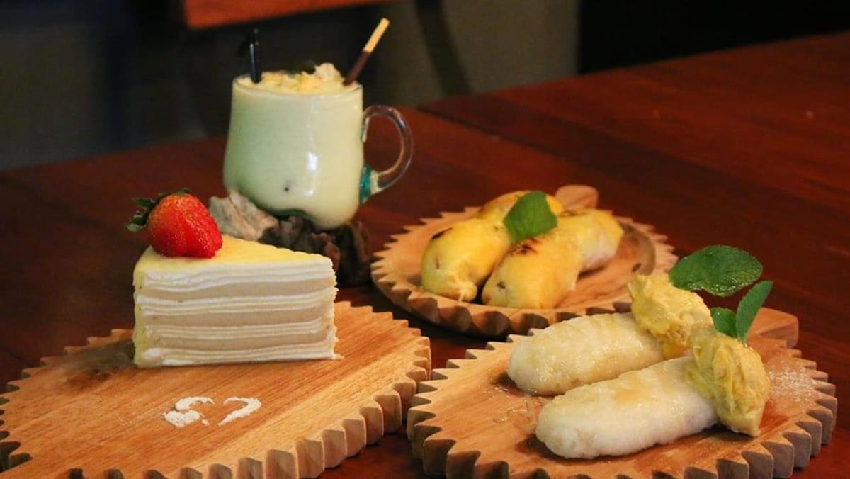 Durian burgers, mousse or sticky rice? Durian cafes make the most of ...