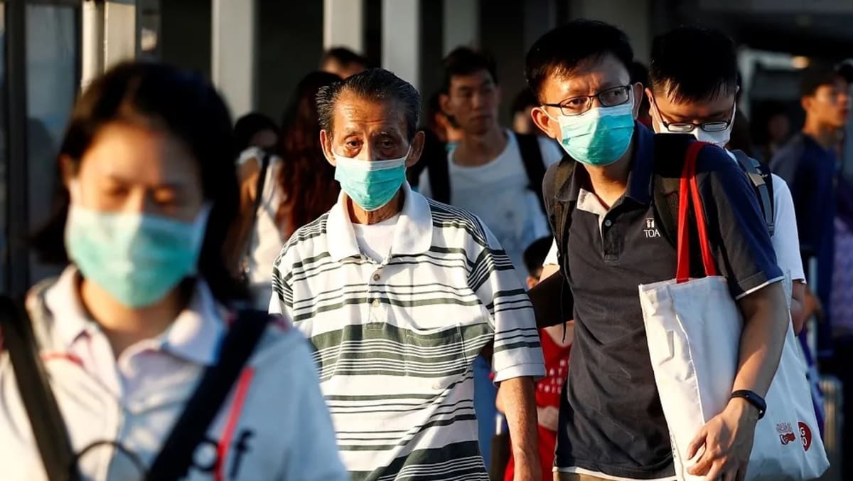 Malaysians in Singapore told to stay put for another two weeks - TODAY