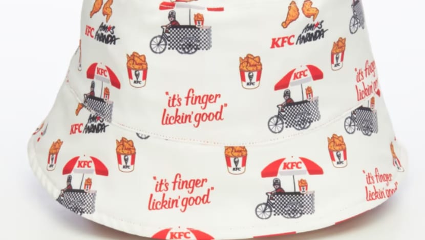 KFC keluarkan rangkaian topi 'bucket' edisi khas sempena Hari ...
