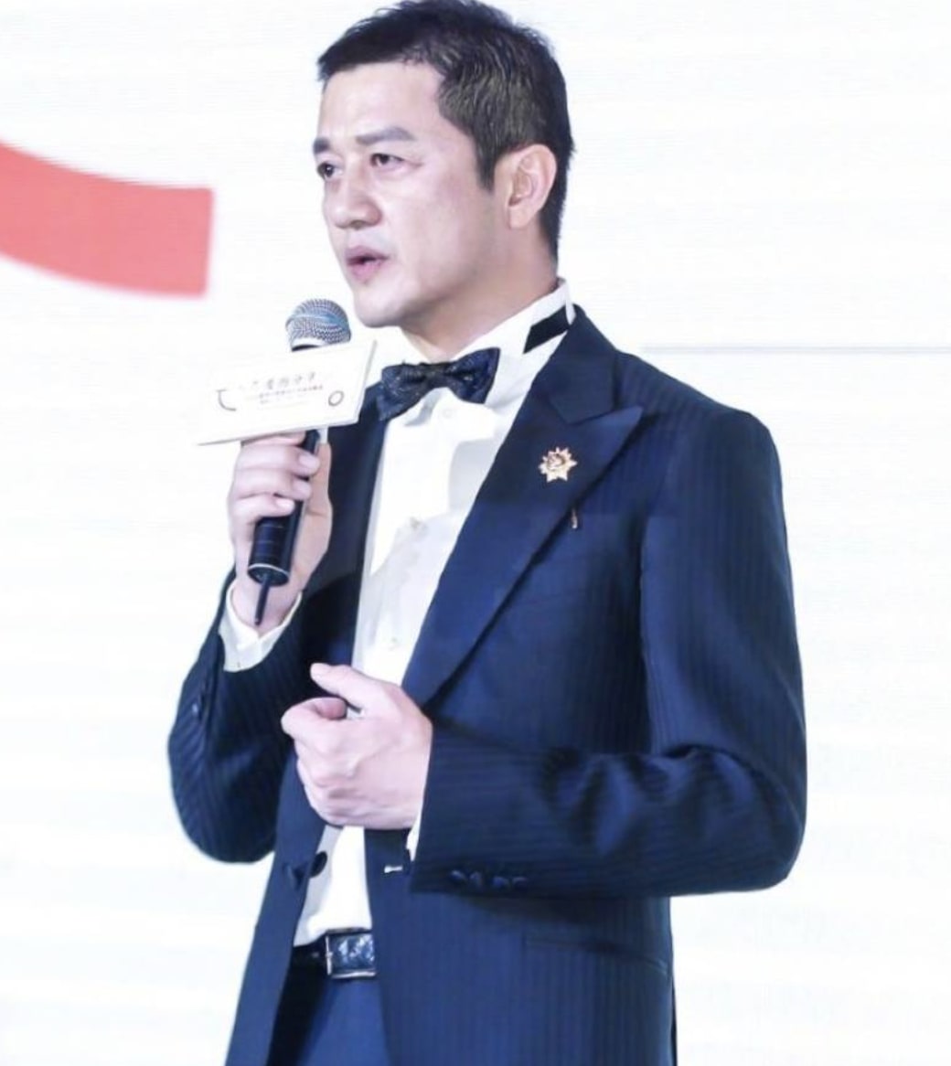 Faye Wong’s Ex Li Yapeng, Who Was Ordered To Pay $37mil To Creditors, Not Allowed To Board First ...