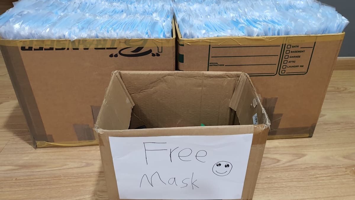 Heroes Unmasked: Couple and friends give away 6,600 free masks after ...