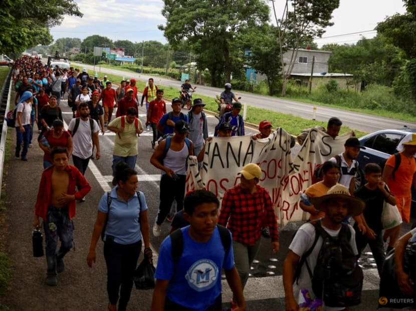 Hundreds leave to join Mexico migrant caravan headed for US - TODAY Hundreds leave to join Mexico migrant caravan headed for US - TODAY
