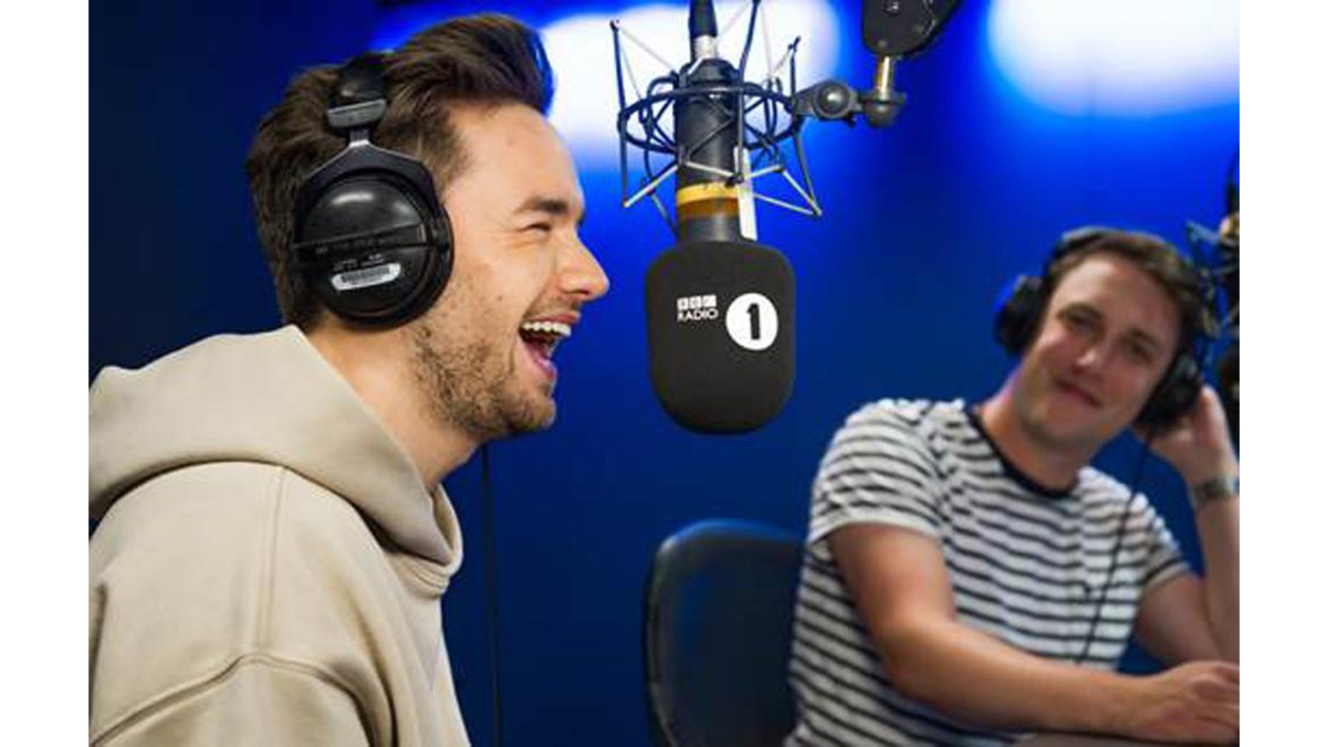 Liam Payne Left Red Faced At Fifty Shades Of Grey Request From Fan 8days