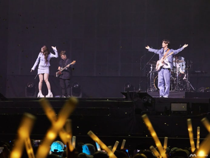 Yes 933 Hits Fest highlights: Bright Vachirawit learns Singlish, Zhang ...