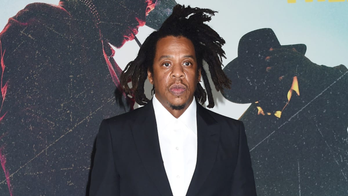 Jay-Z Quits Instagram One Day After Joining And Amassing 1.8 Million ...
