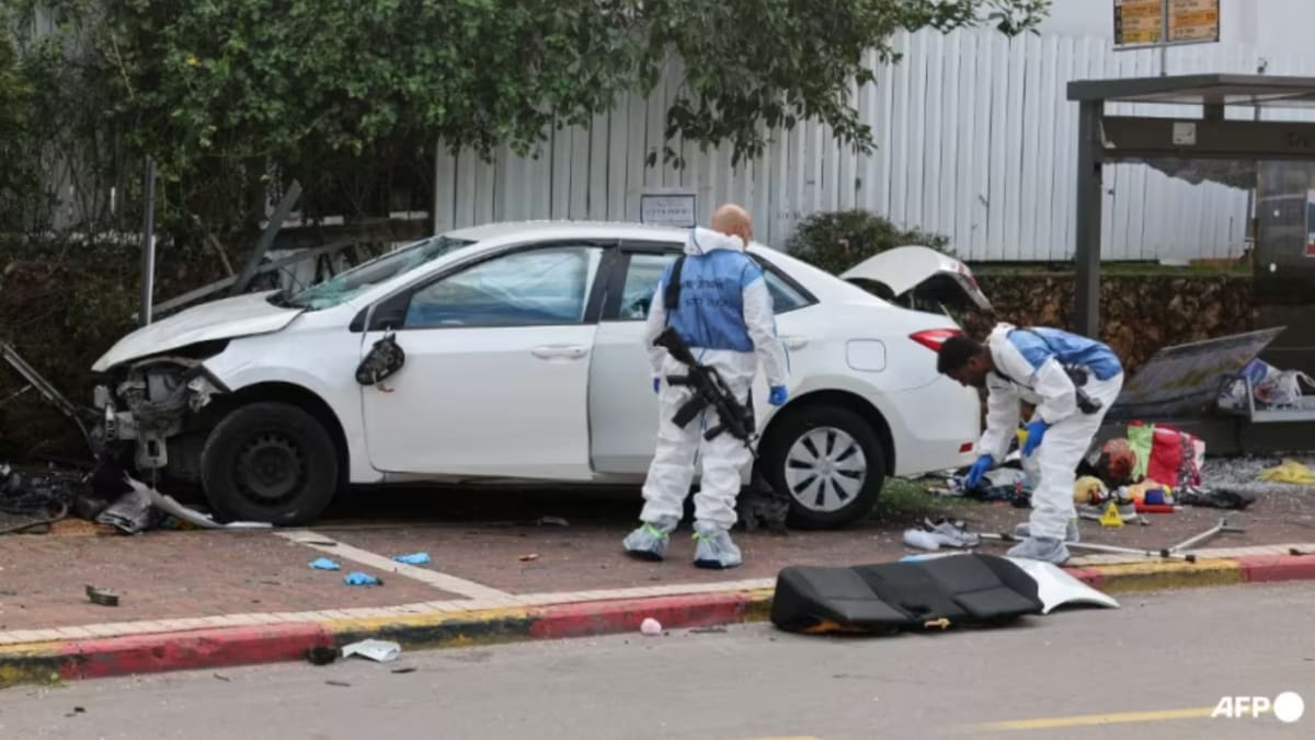 Sekurang-kurangnya 13 cedera dalam serangan rempuhan kereta di Israel ...