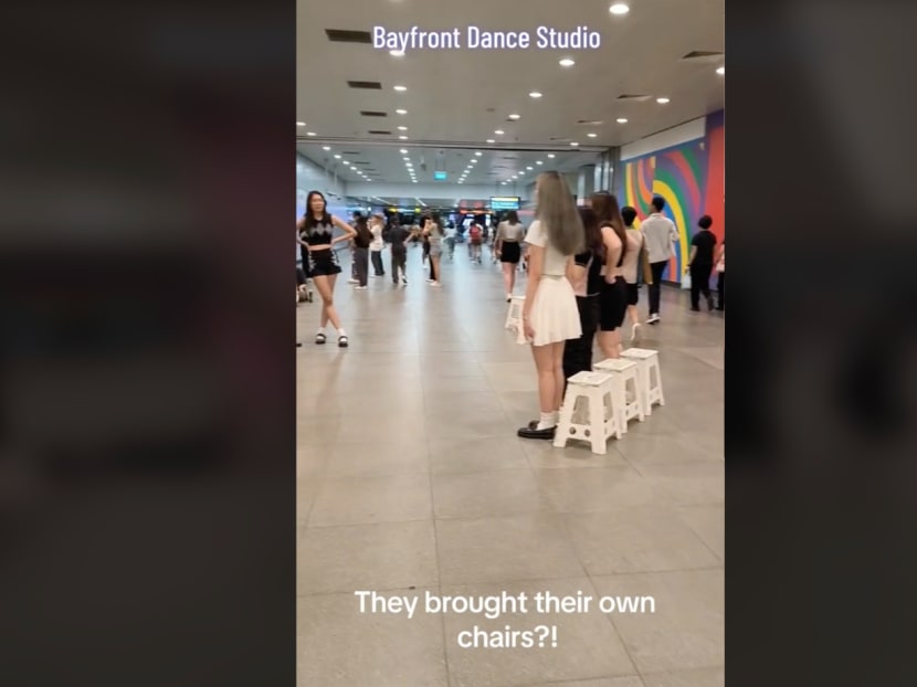 #trending: Common space or public nuisance? Dancers draw flak for practising in Gardens by the ...