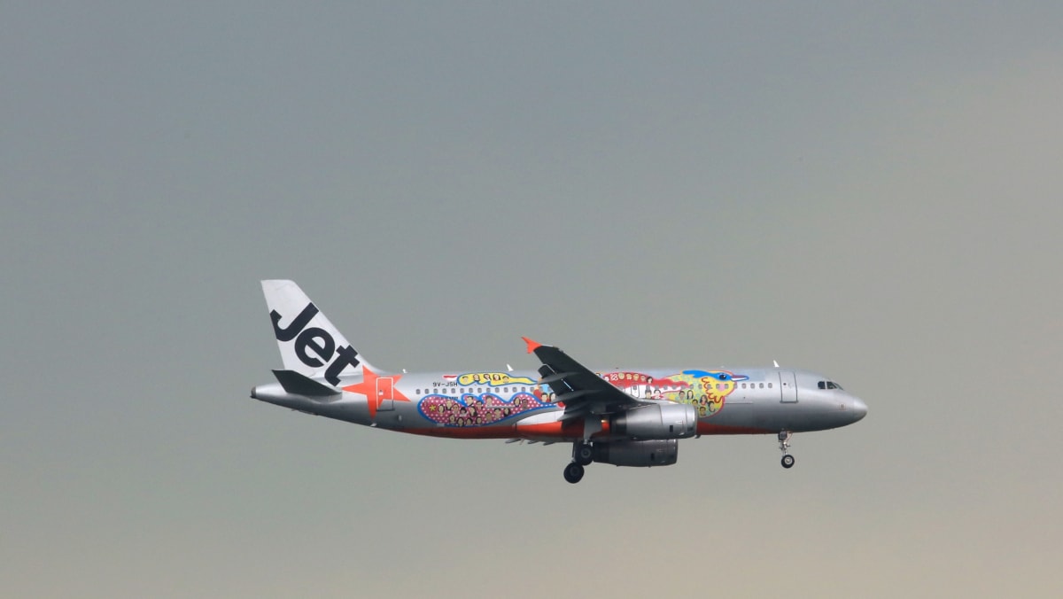 Jetstar offers package for 7 return flights over 7 long weekends in ...