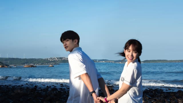 《一闪一闪亮星星》 拼全力守护挚爱 - vibes by 8world