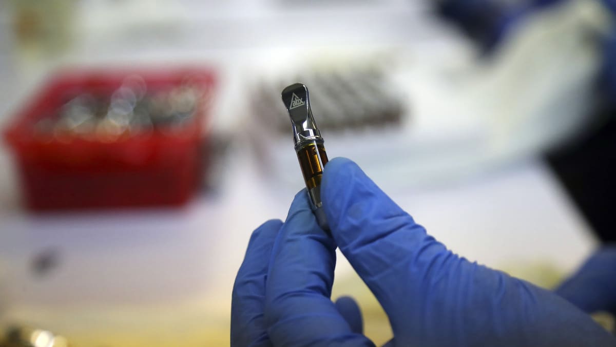 Vaping deaths show why it pays to be prudent when it comes to health ...