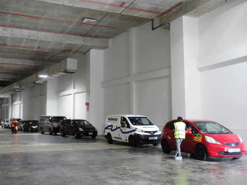 Cabbies urge LTA to allow deliveries, as Amazon turns to freelance ...