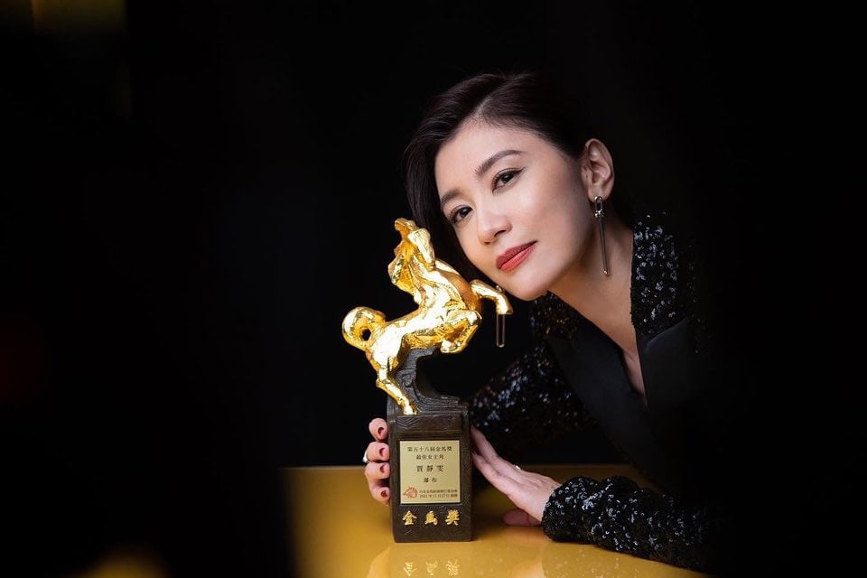 Li Bingbing, Coco Lee, Charlene Choi, Gillian Chung & Myolie Wu ...