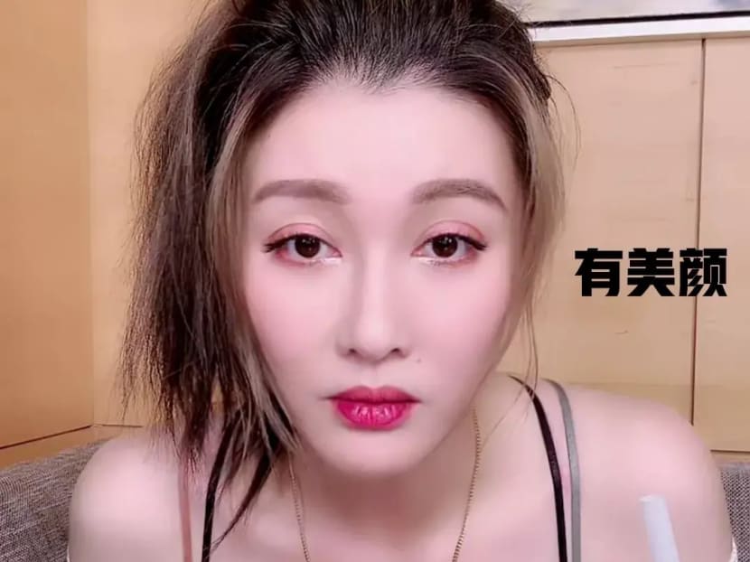 HK Star Rain Li Accidentally Turns Off Beauty Filter During Live Stream ...