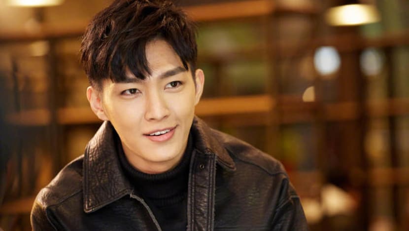 Aaron Yan speaks up against cyber-bullying in wake of Sulli’s death - 8days