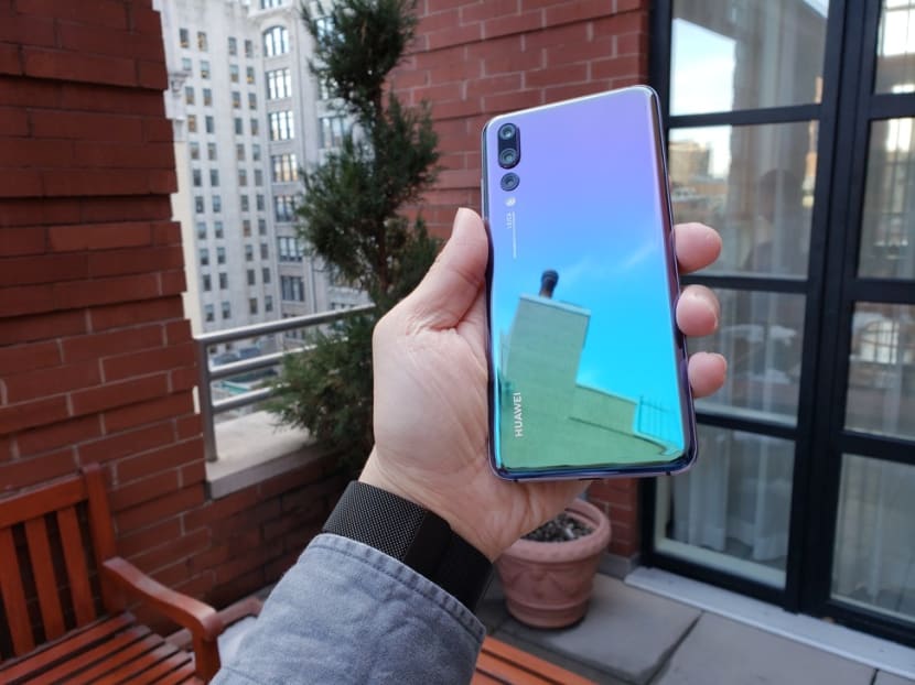 Huawei P20 Pro first impressions: triple rear cameras, amazing low ...