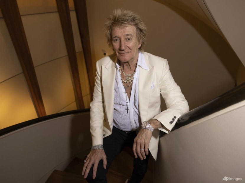 Rod Stewart shows no signs of slowing down, with a new swing album with ...