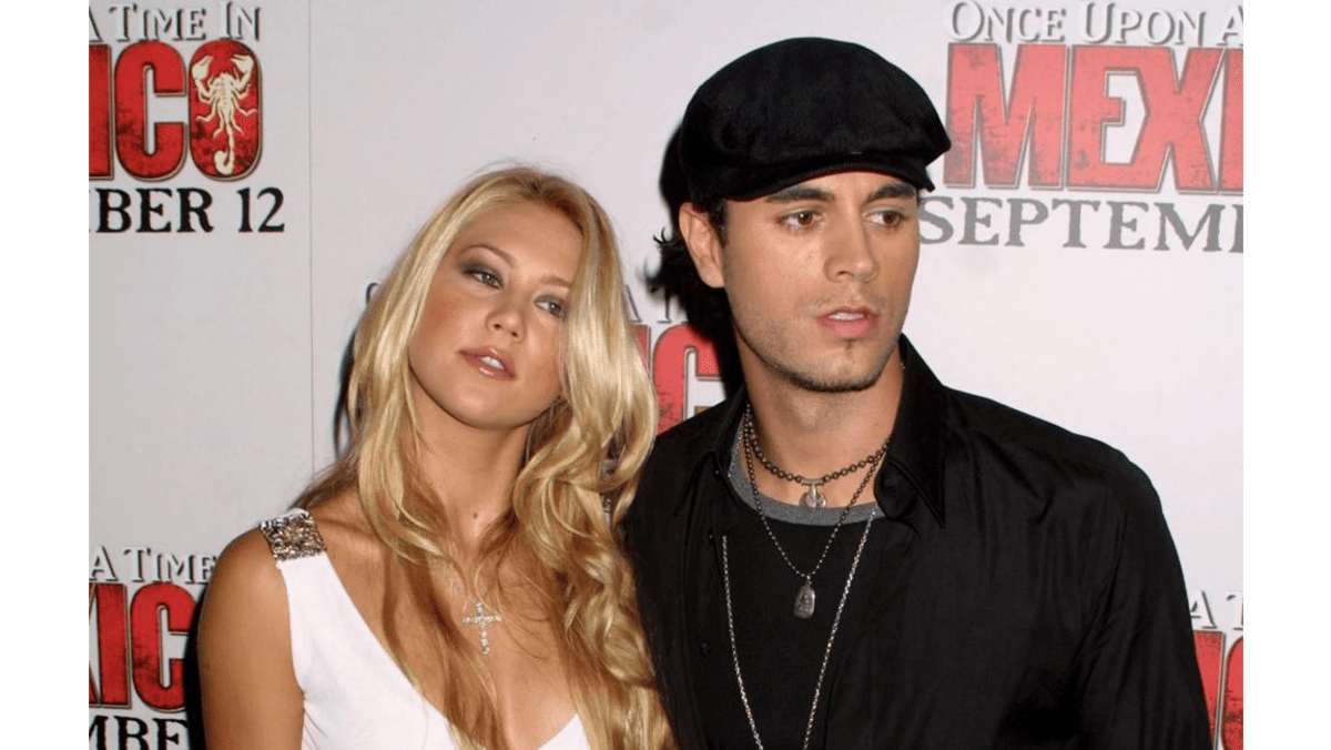 Enrique Inglesias welcomes twins - 8days